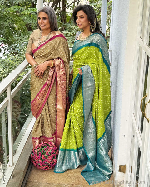 EE-X03088 Bandhini Beige Sari – sakhifashions