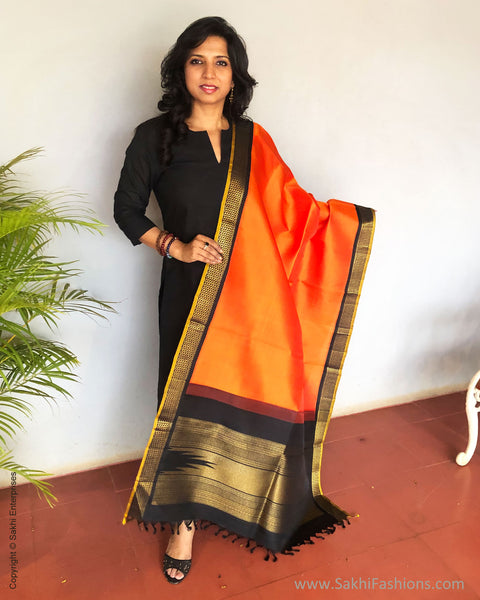 Maroon & Gold Pure Kanchivaram Silk Dupatta | Sakhi Fashions ...